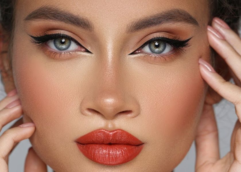 هن | 4 مكونات في مكياج العيون تسبب الإحمرار والالتهابات.. احذريها